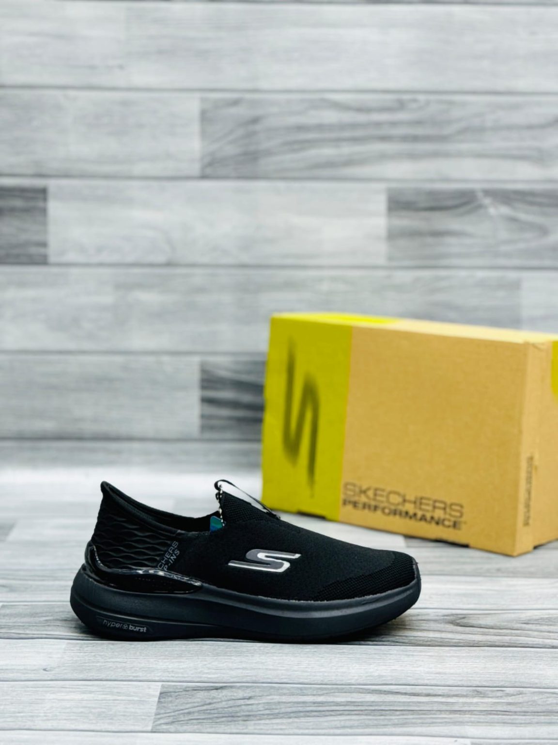 Skechers Hyper Burst “Triple Black” – Kate Store